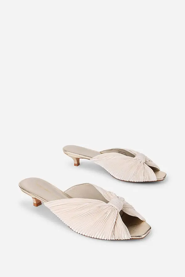 Intentionally Blank Curfew Knotted Mules - Ivory