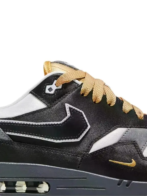 Nike Air Max 1 Logo-detail Sneakers - Black