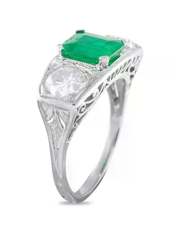 LB EXCLUSIVE Diamond And Emerald Ring - Silver