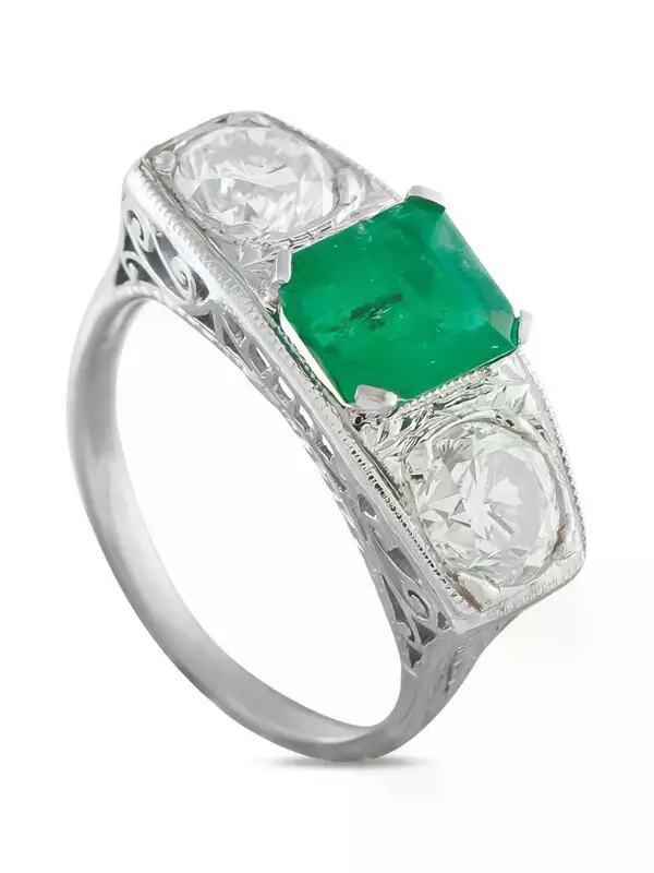 LB EXCLUSIVE Diamond And Emerald Ring