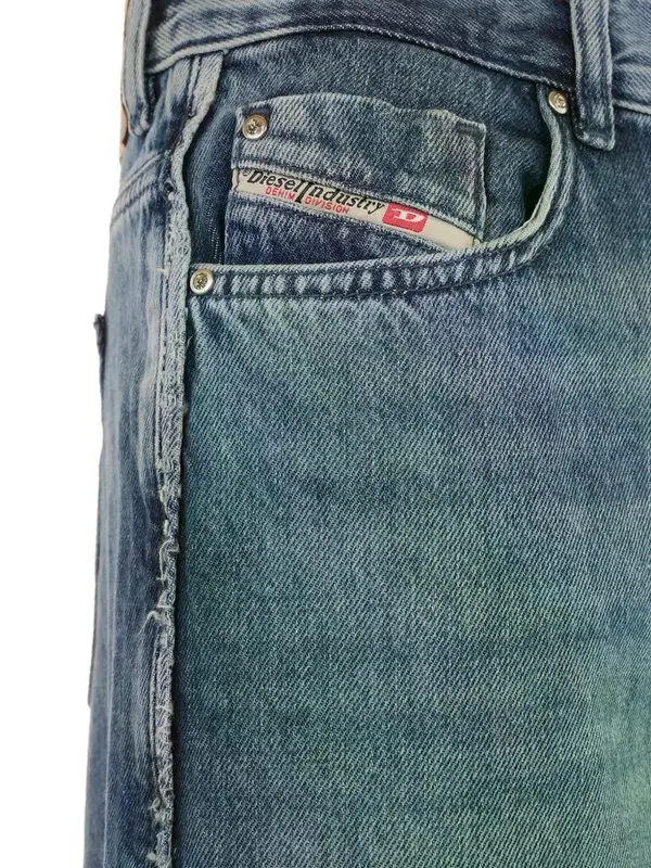 DIESEL® 1978 D-akemi Jeans