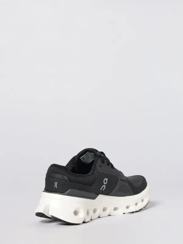 On Sneakers - Black