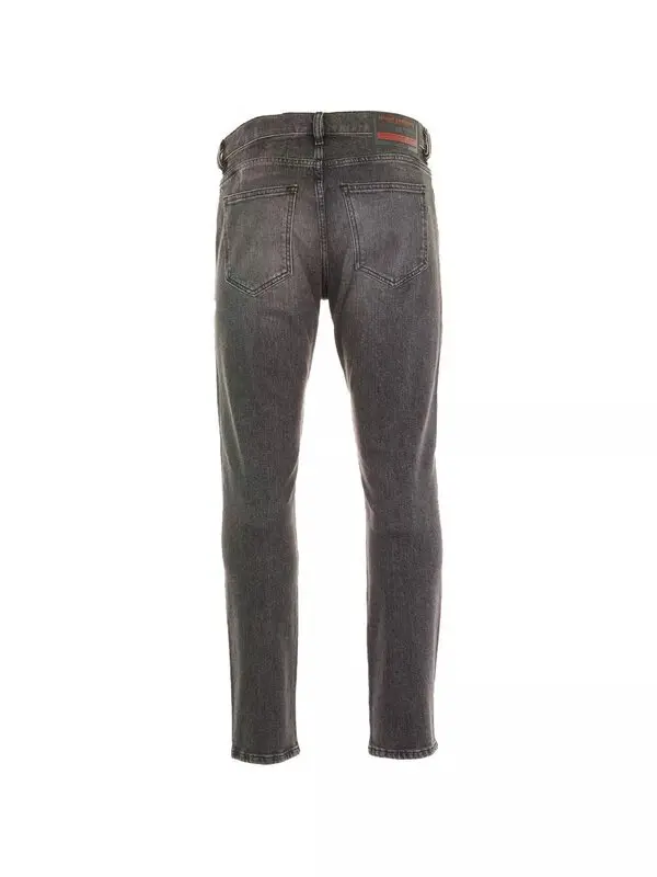 DIESEL® Logo Appliqué Jeans