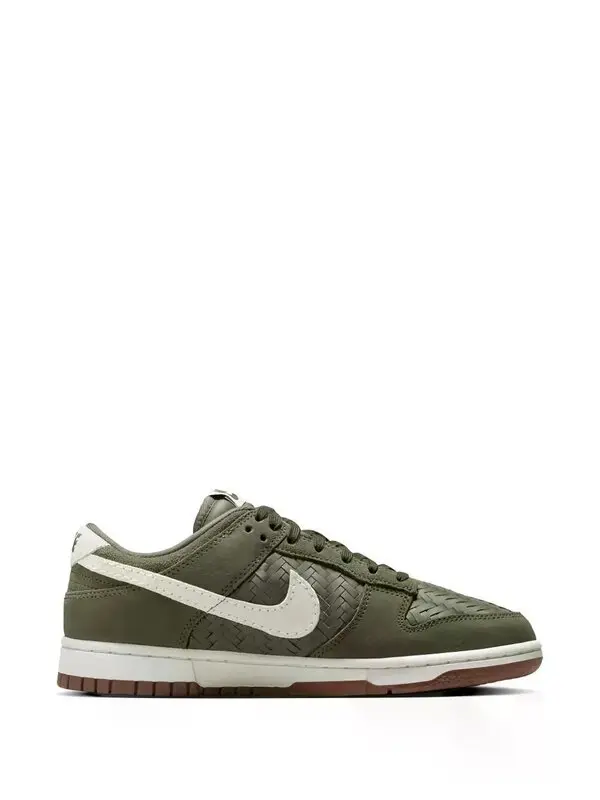 Nike Dunk Low Sneakers - Green