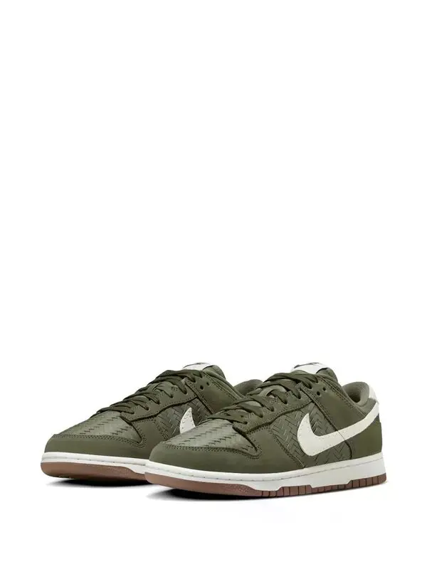 Nike Dunk Low Sneakers - Green