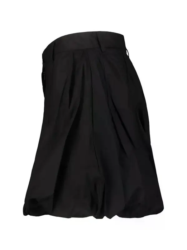 THELATEST Pleated Shorts