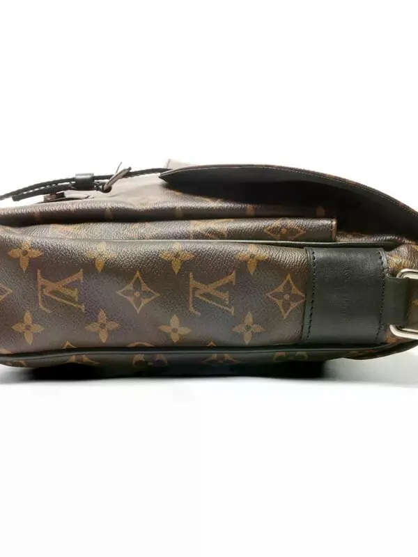 LOUIS VUITTON 2016 Christopher Messenger Bag