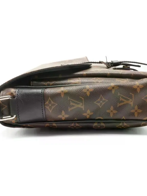 LOUIS VUITTON 2016 Christopher Messenger Bag
