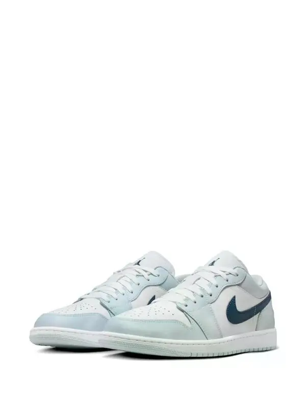 JORDAN 1 Low Aura/squadron Sneakers - Blue