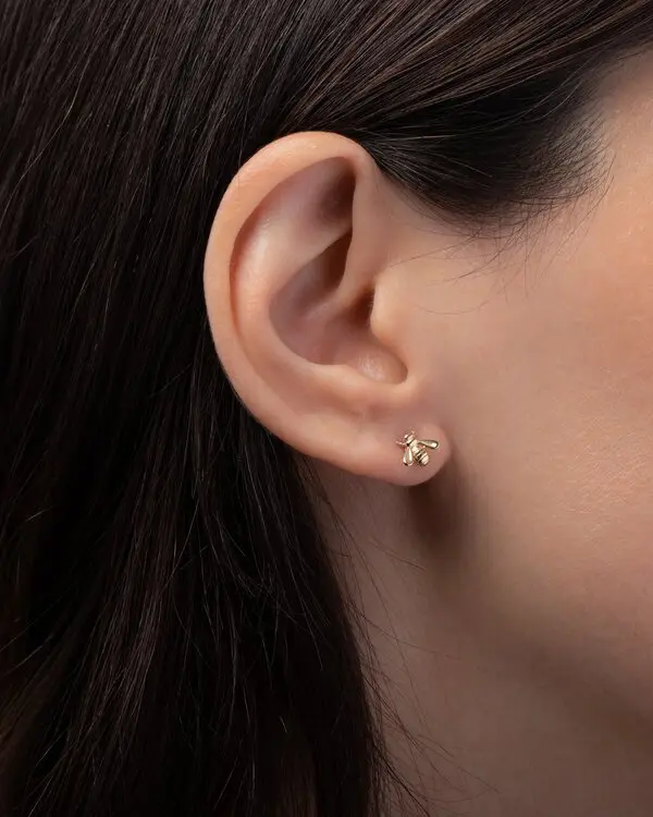 ZOE LEV 14k Bee Stud Earrings