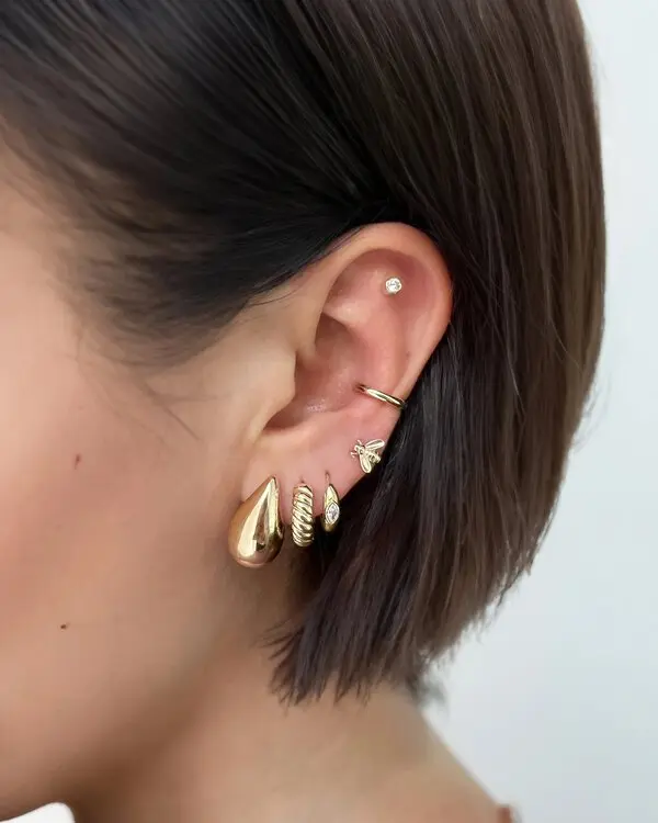 ZOE LEV 14k Bee Stud Earrings