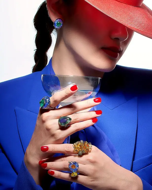 ANABELA CHAN Emerald & Regenerative Lapis Ring