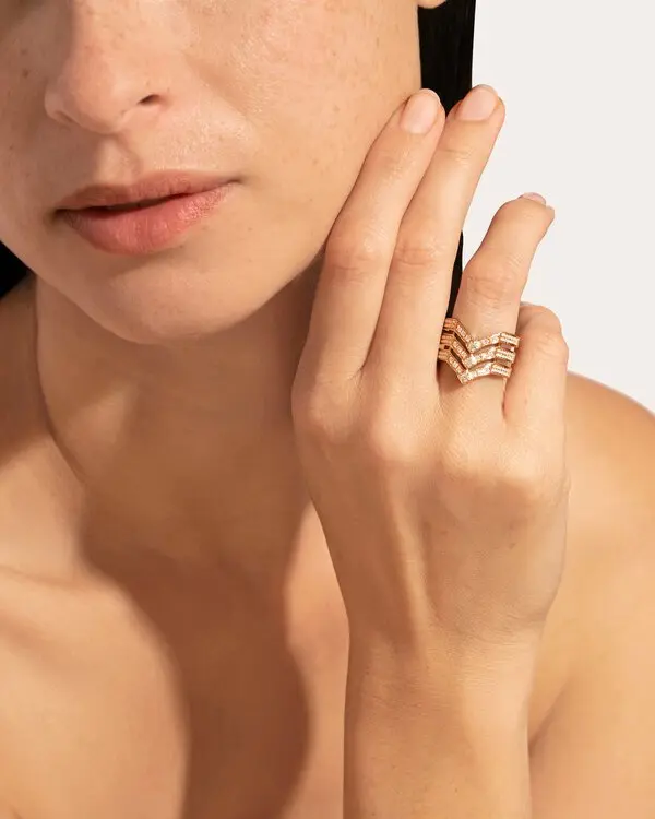 STATEMENT Diamond And 18k Rose Gold Stairway Ring - Pink