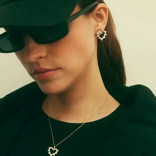 STATEMENT Diamond & 18k Rockaway Heart Pendant Necklace - Gold