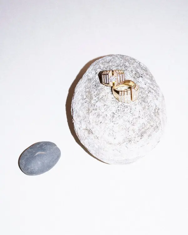 STATEMENT Diamond & 18k Meaningful Ring - Gold