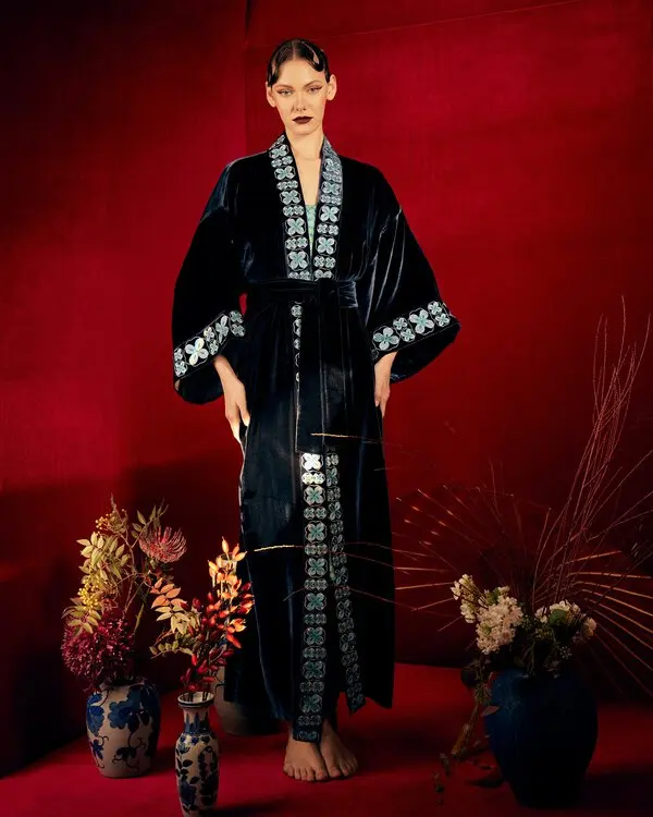 KARMA ON THE ROCKS Nikko Embroidered Velvet Long Kimono