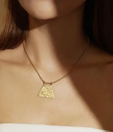 ELIZABETH MOORE Diamond And 18k Swan Motif Pendant Necklace