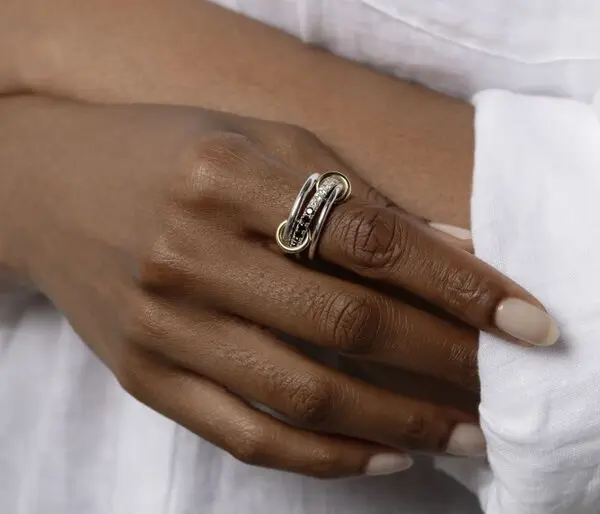 SPINELLI KILCOLLIN Diamond And 18k Gold Two-tone Petunia Ring - Silver