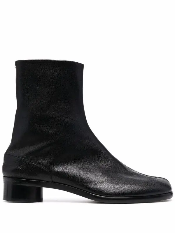MAISON MARGIELA Tabi 30 Ankle Boots - Black