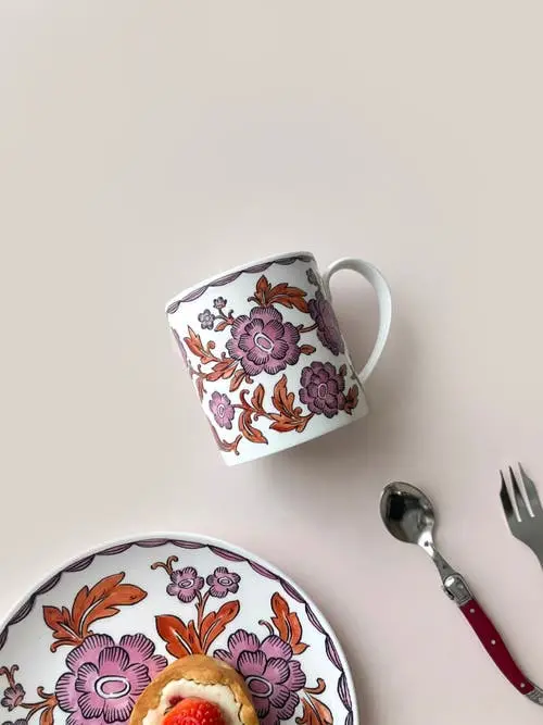 TWIG NEW YORK Heritage Rosa Rugosa Blooming Mug