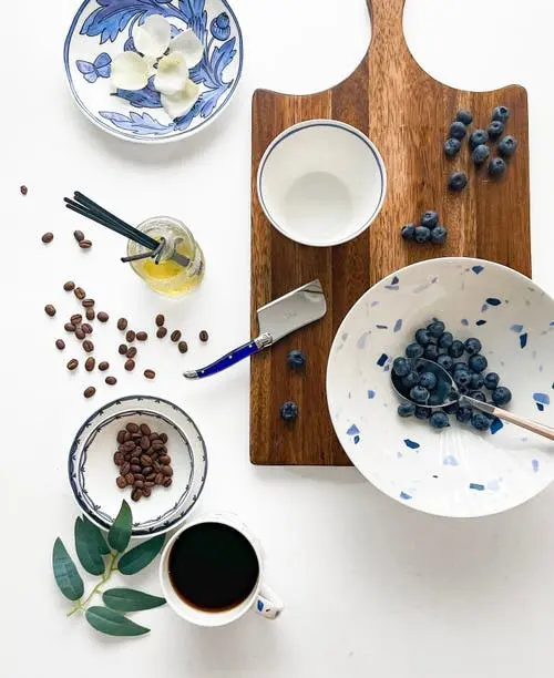 TWIG NEW YORK Heritage Blue Bird Fruit & Nut Bowl