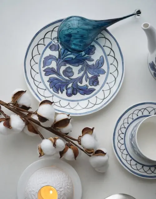 TWIG NEW YORK Heritage Blue Bird Salad Plate