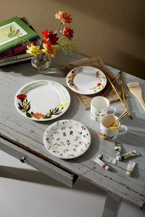 TWIG NEW YORK Language Of Flowers Dinner Plate