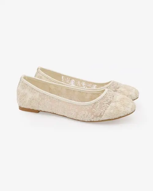 KAILEE P Crochet Lace Ballet Flats - Ivory