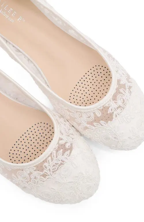 KAILEE P Crochet Lace Ballet Flats - White