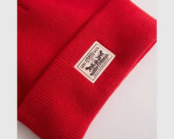 LEVI'S Backpatch Beanie - Rhythmic Red