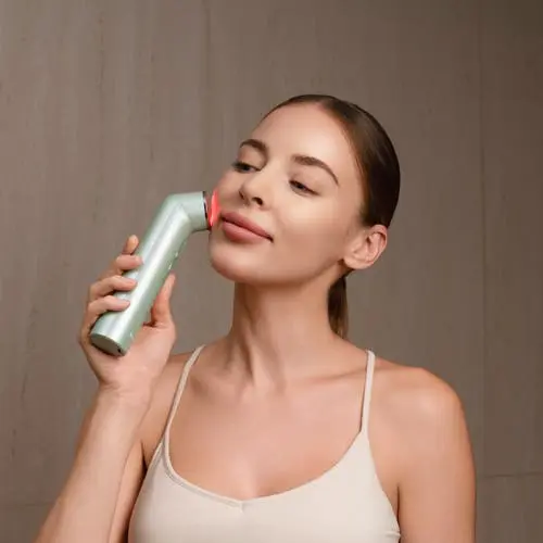 NANOLEAF 6-in-1 Light Therapy Wand