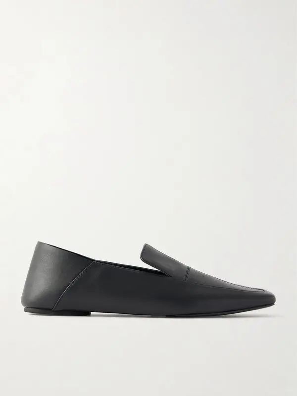 ST. AGNI Minimal Leather Loafers - Black