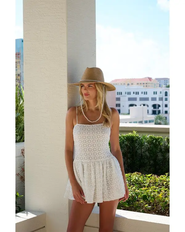PHYSICIAN ENDORSED Daisy Straw Hat