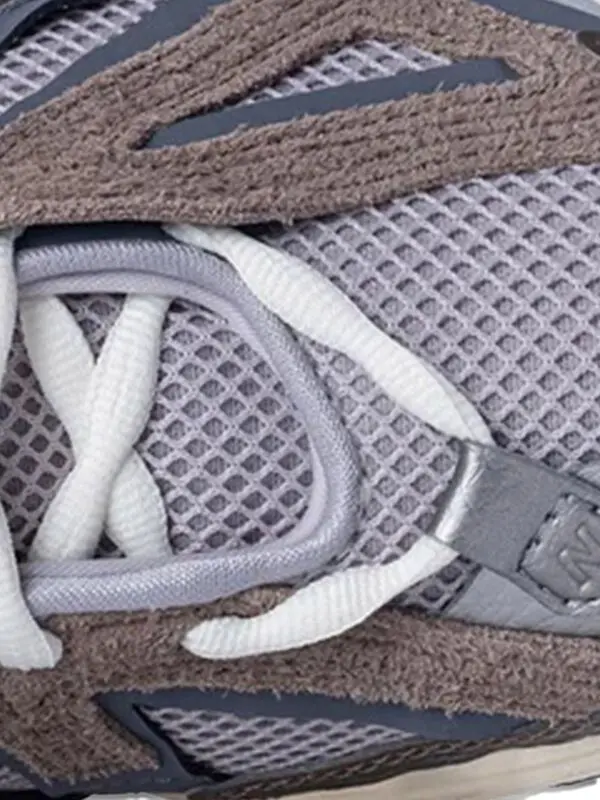 NEW BALANCE 1906 Lace-up Sneakers - Brown
