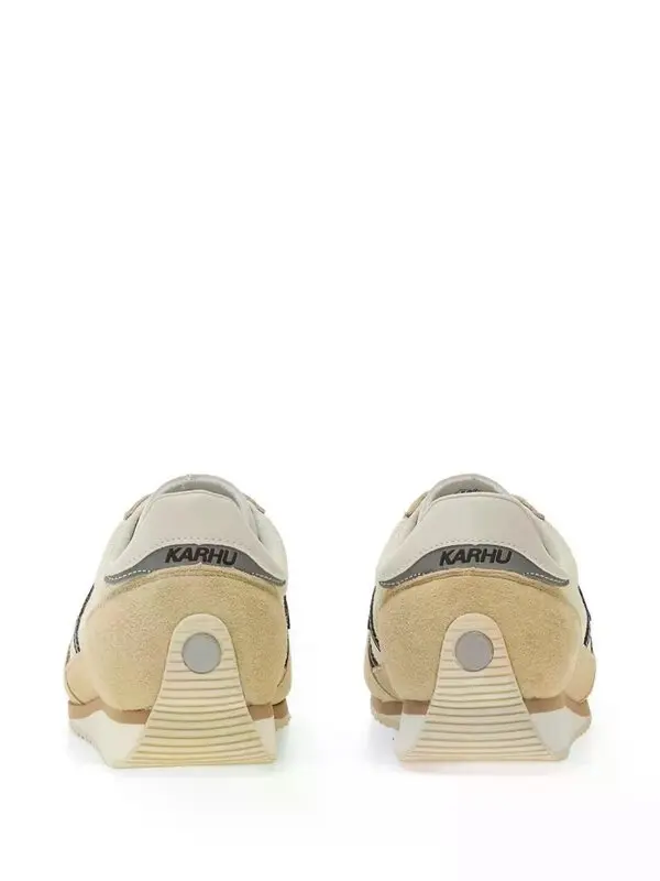KARHU Mestari 76 Sneakers - Neutrals