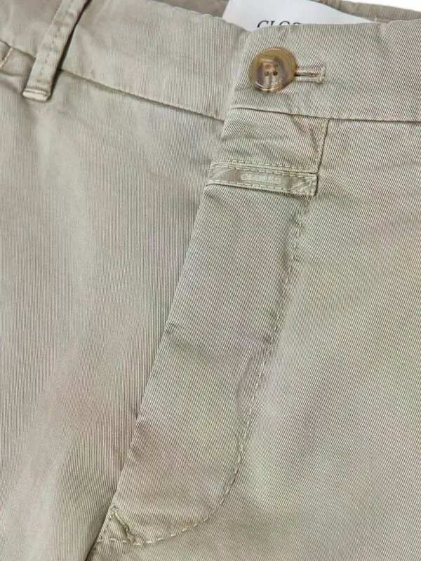 Closed Side-pockets Chino Shorts - Neutrals