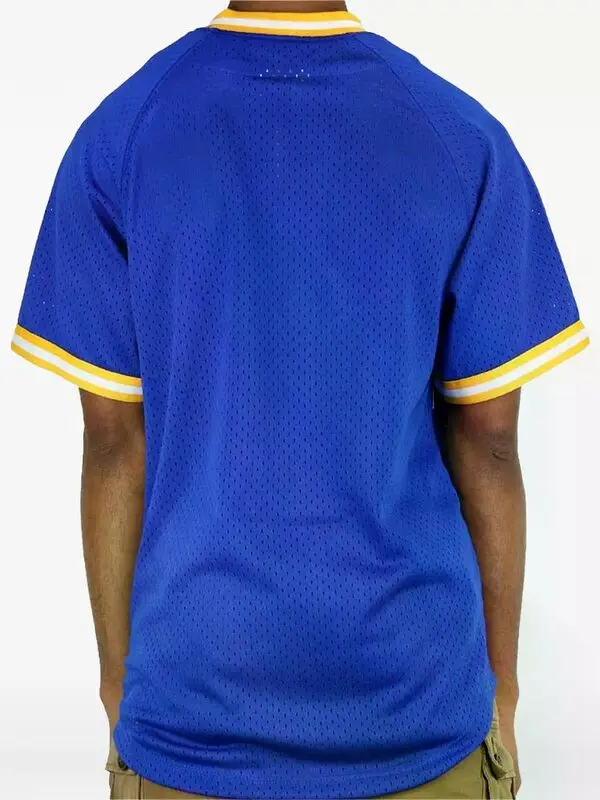 Mitchell & Ness Buttoned T-shirt