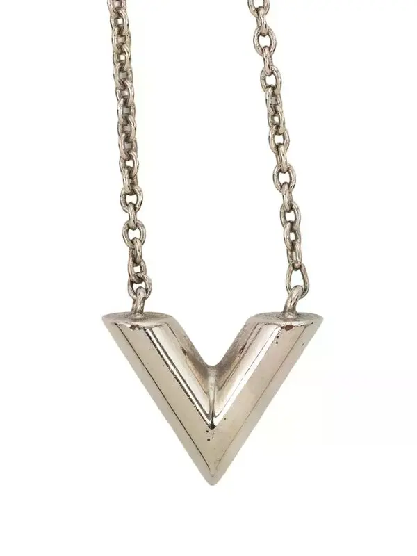 LOUIS VUITTON 2022 Plated Essential V Supple Necklace - Silver