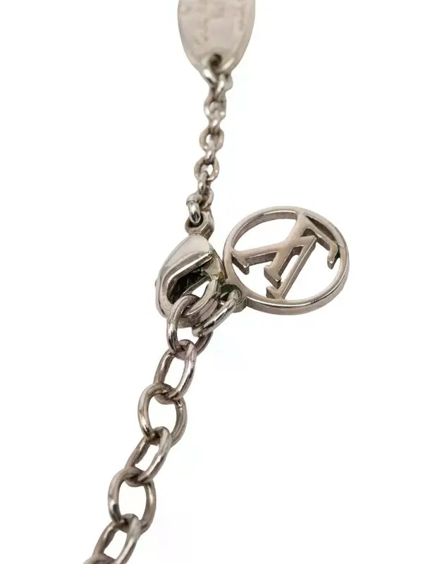LOUIS VUITTON 2022 Plated Essential V Supple Necklace - Silver