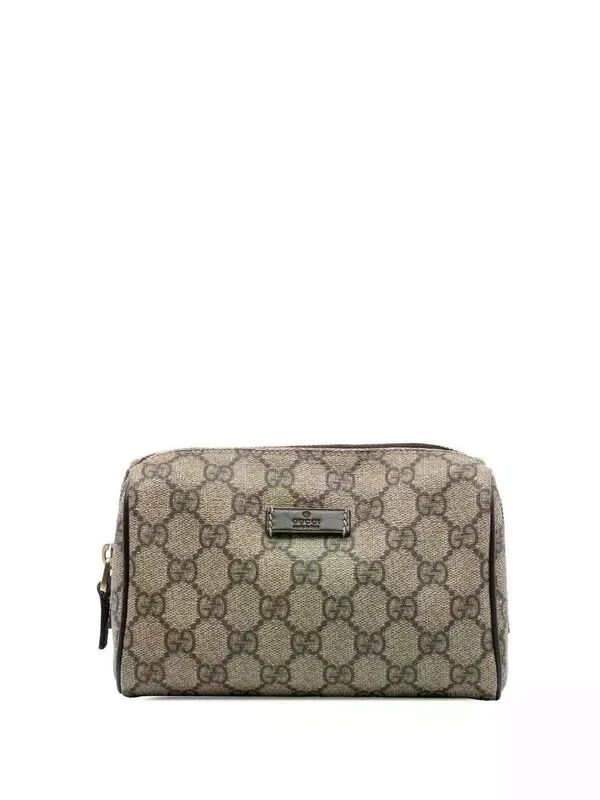 Gucci Gg Supreme Pouch
