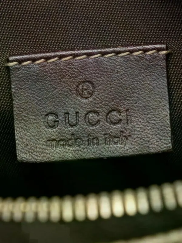 Gucci Gg Supreme Pouch