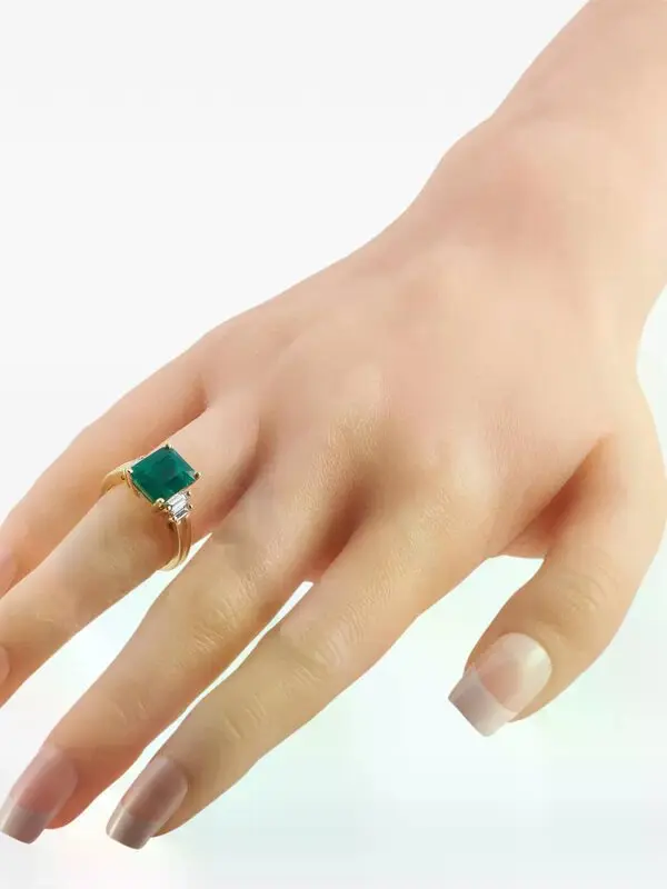 LB EXCLUSIVE 18k Yellow Emerald And Diamond Ring - Gold