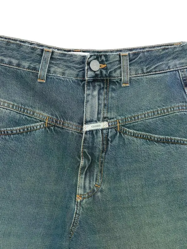 Closed Cropped Jeans