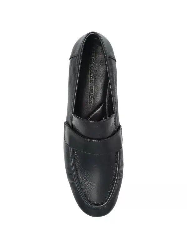 BLACK SUEDE STUDIO Arrow Loafers - Black