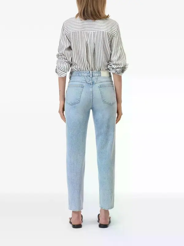 Closed Pedal Pusher Jeans