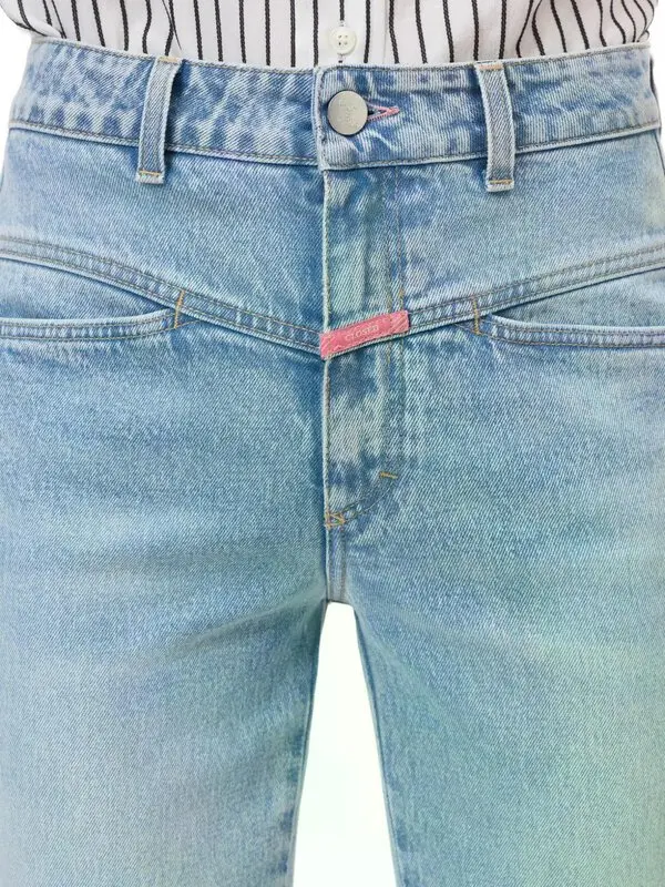 Closed Pedal Pusher Jeans