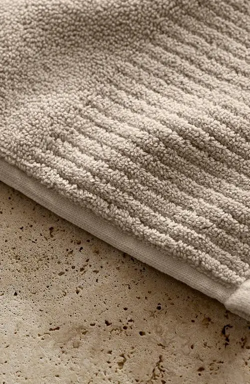 BOLL & BRANCH Ultraplush Organic Cotton - Oak