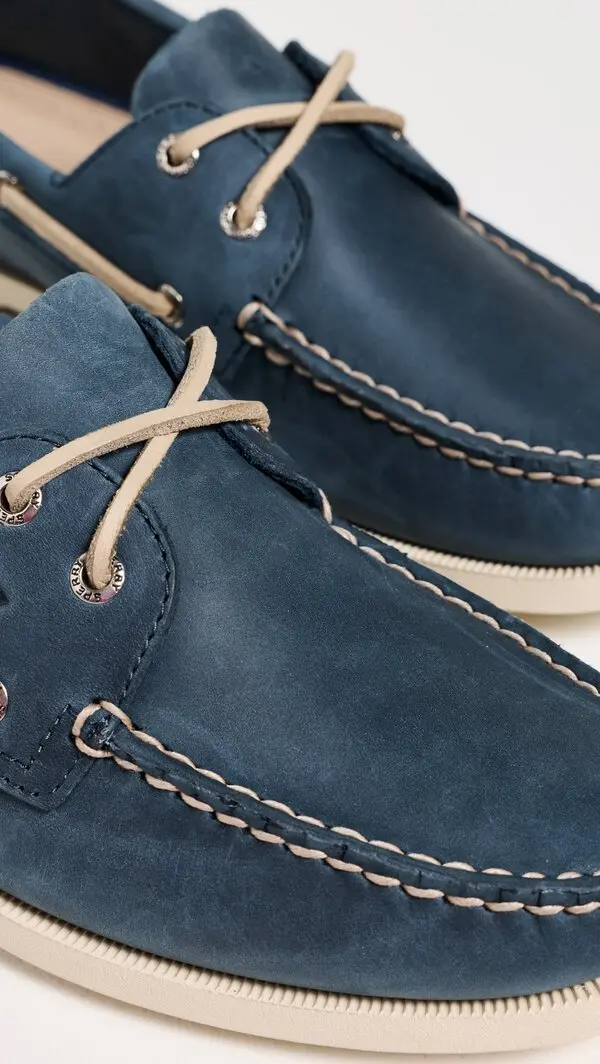 Sperry Authentic Original 2-eye Nubuck Boat Shoe - Navy