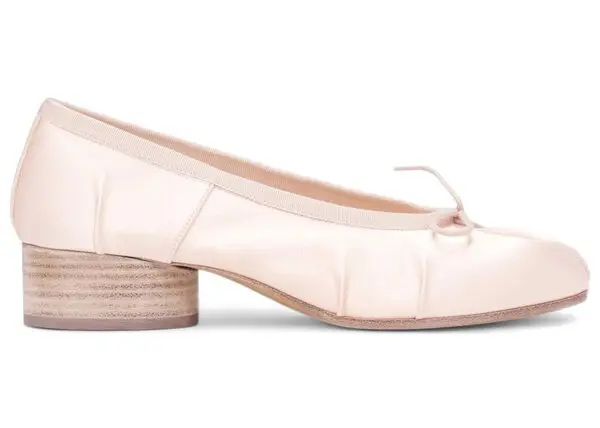 MAISON MARGIELA H30 Tabi Ballerina - Almond Peach