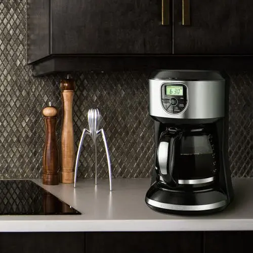 BLACK AND DECKER 12 Cup Programmable Coffeemaker